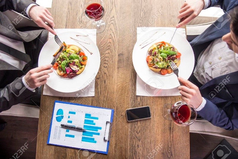 VATEL HOTEL SCHOOL DOES A WORKSHOP ON DINING ETIQUETTE | Sushant ...