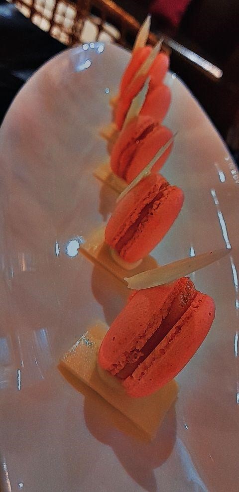 VATEL STUDENTS ORGANISE A DISPLAY OF PETIT FOURS | Sushant University blog